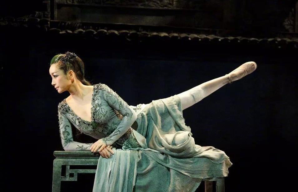 "Green Snake": The Inspiration of Tian Qinxin's Adaptation to Chinese ...