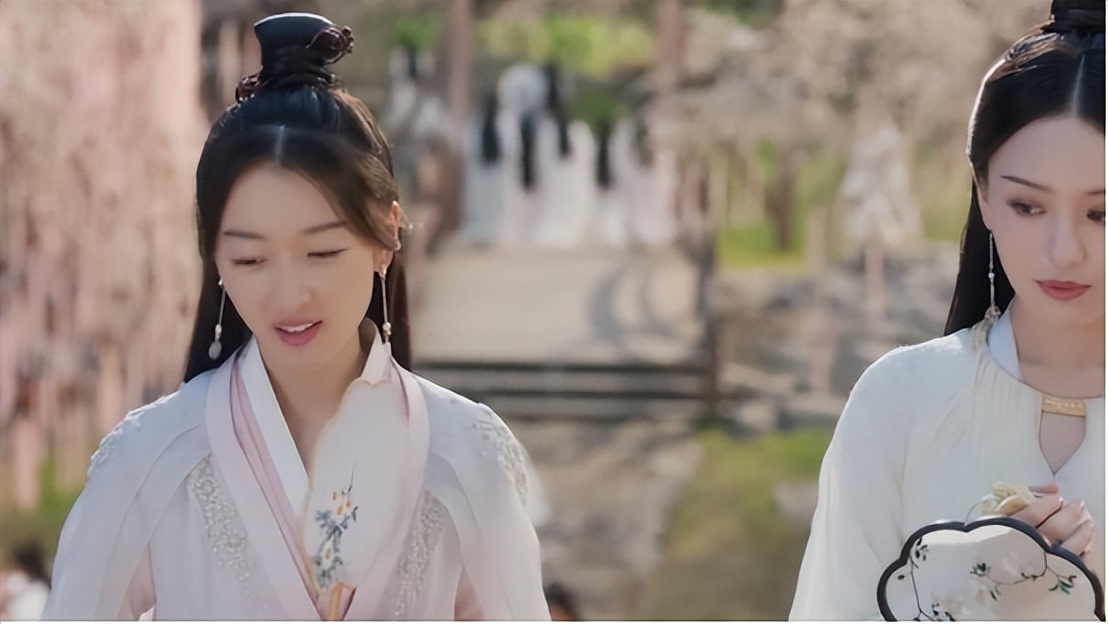 The director of CCTV is the patriarch of aesthetics, the variety show make-up hangs ancient ...