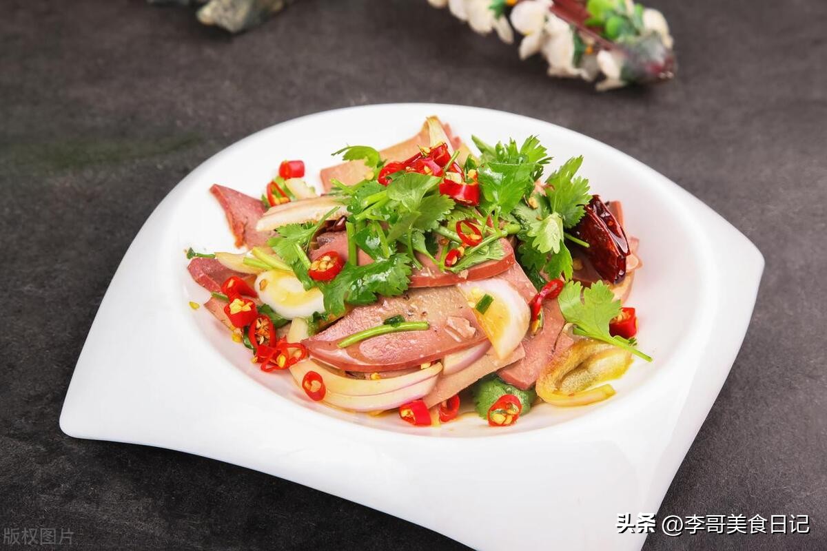 Cold pork liver, spicy and refreshing, delicious without fishy smell ...