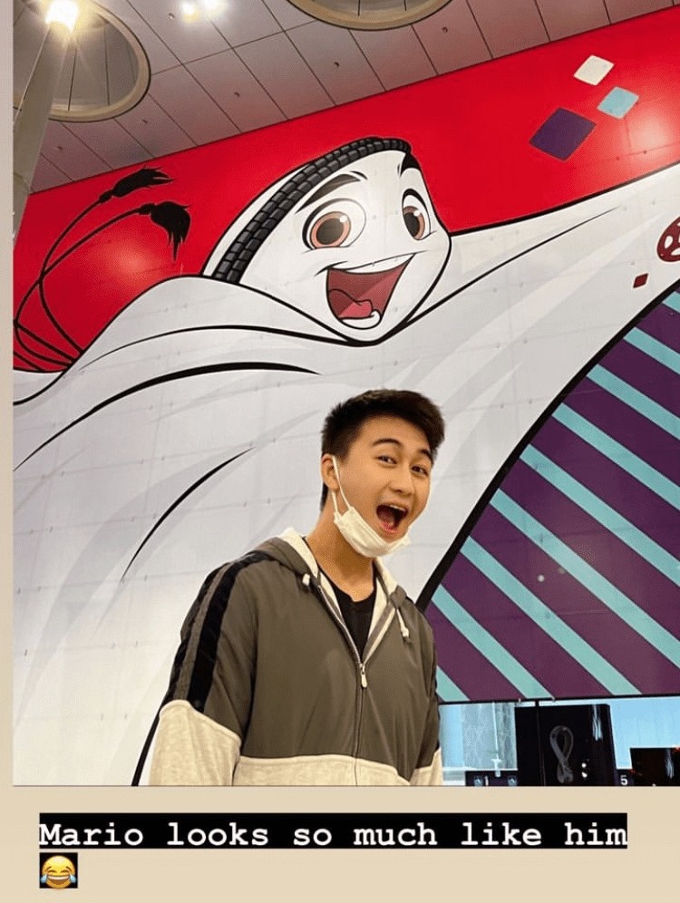 He Youjun and his wife appeared in the World Cup, He Chaoxin wore a ...
