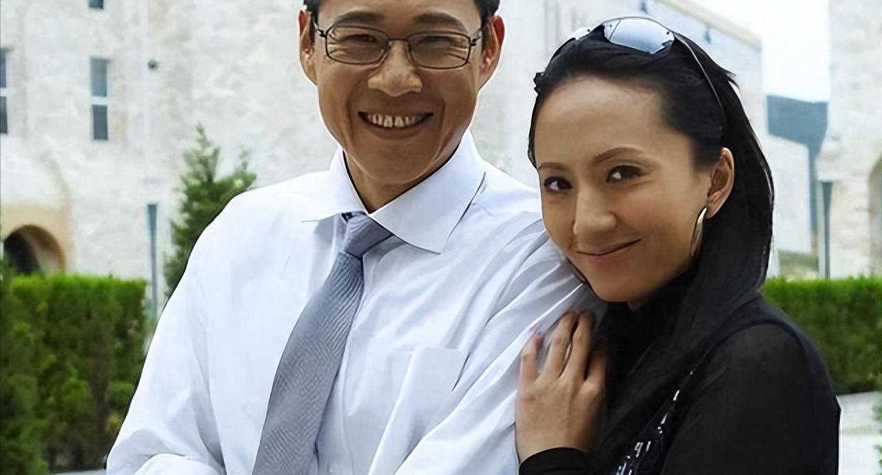 Zhang Fengyi's wife Huo Fan: She was pampered and became a queen. She ...