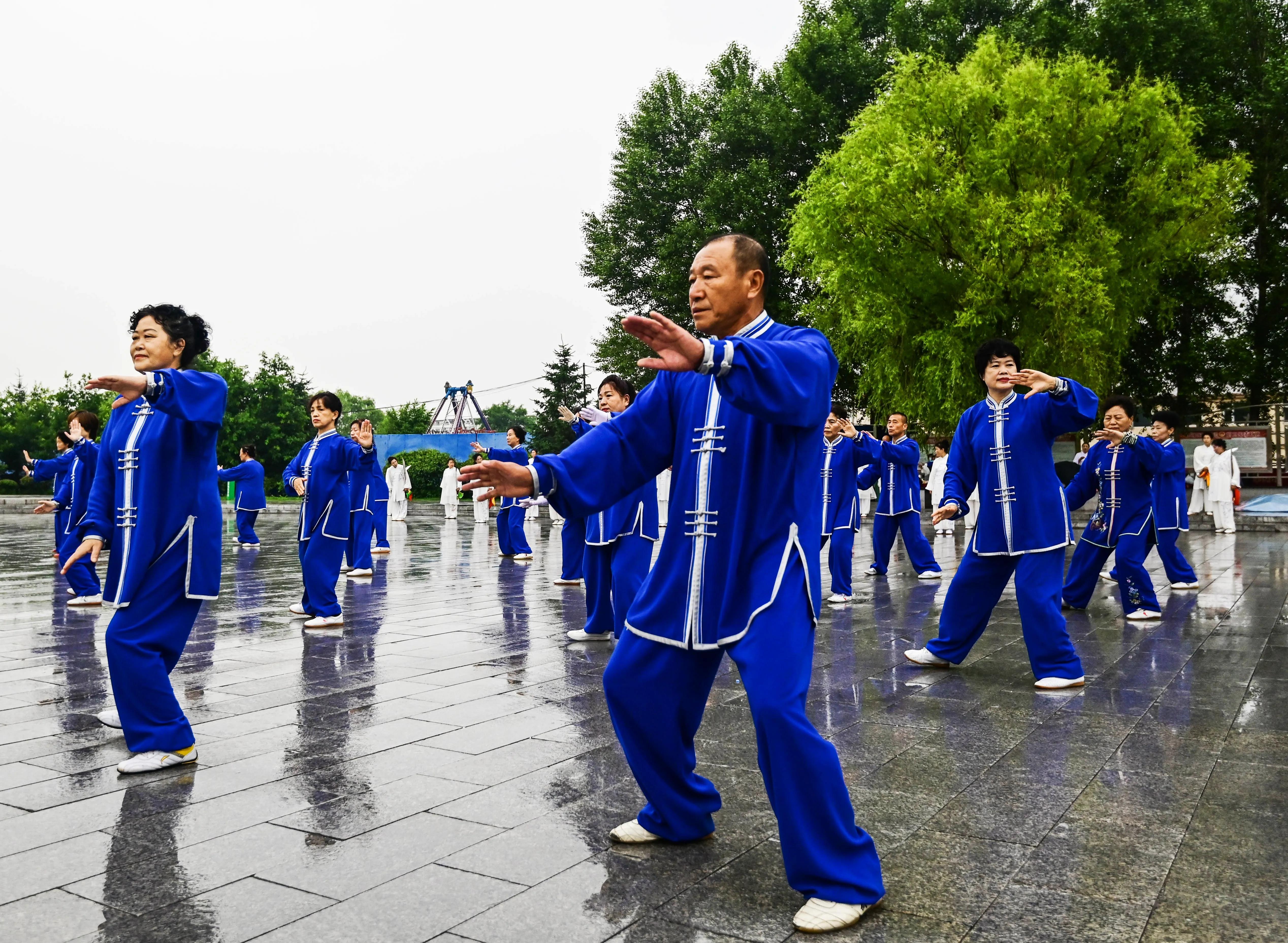 Happy Tai Chi people selfless devotee - iNEWS