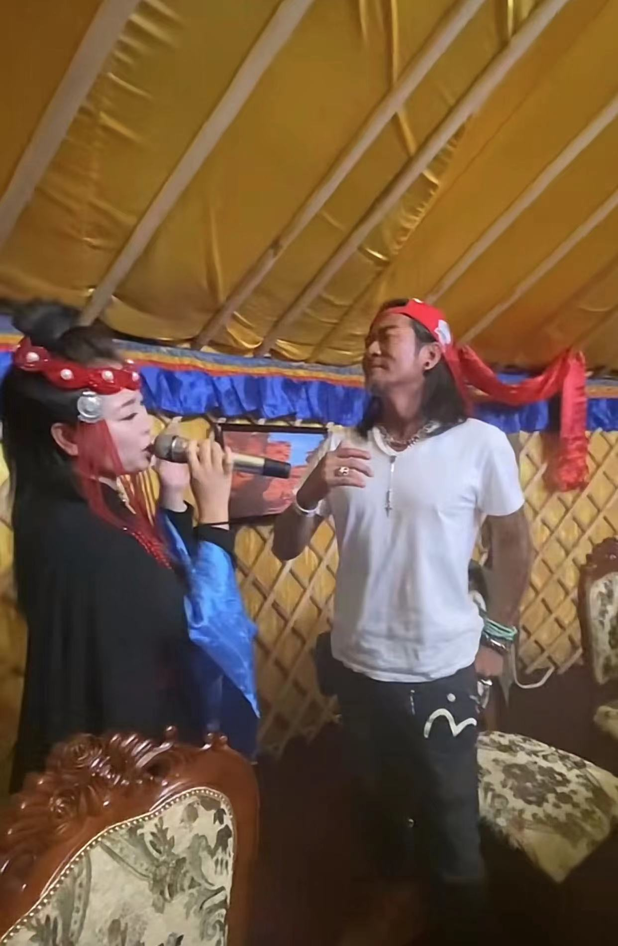 58-year-old Sun Xing is too excited to eat a big meal!While drinking ...