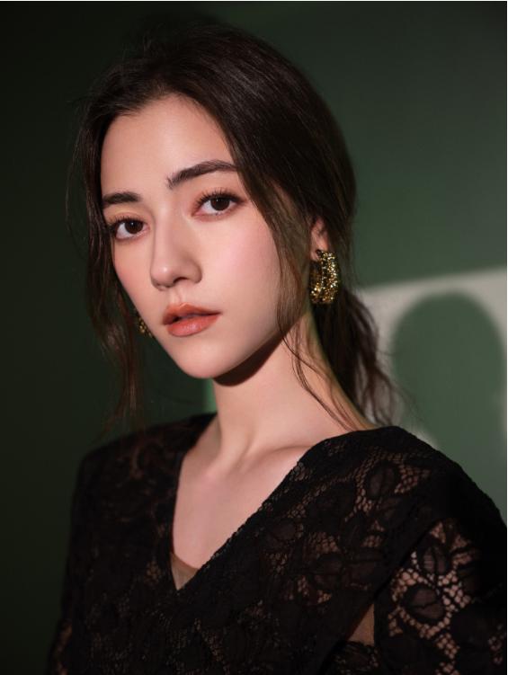 "Fengshen" Daji Naran: A rising star of Chinese-Russian mixed race, has ...