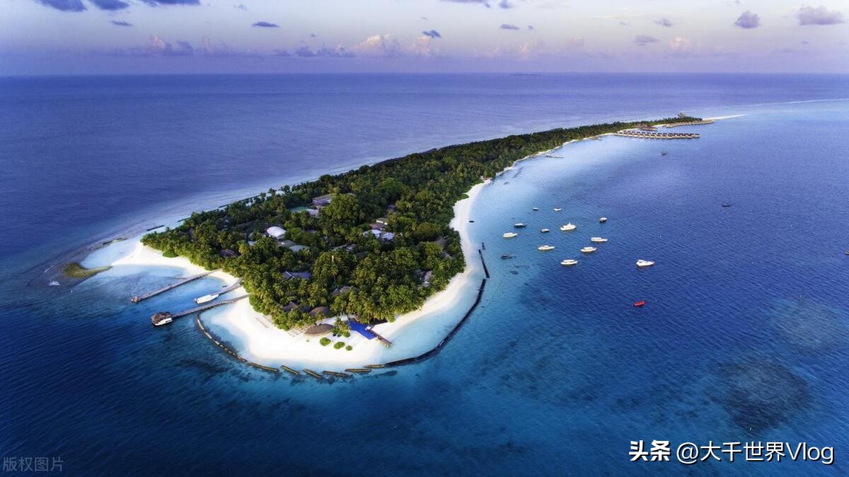 Explore the top ten seas in the world and appreciate the magnificence ...