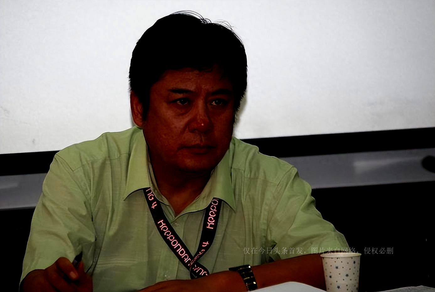 Actor Zhang Chao: Remarried to a sweet wife 20 years younger and became ...