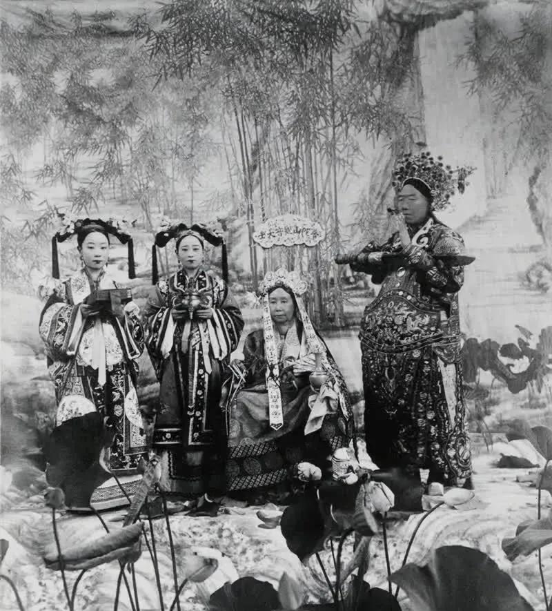 Photo mad Empress Dowager Cixi: More than 700 photos left in her life ...