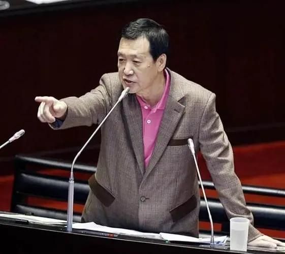 Lai Qingde's polls fell, Wang Bingzhong blasted the voices of young ...