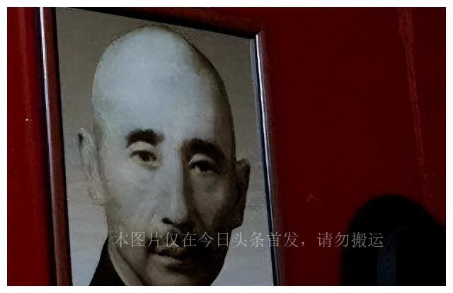 In 1951, the big bully landlord Li Runzhi was executed, leaving behind ...