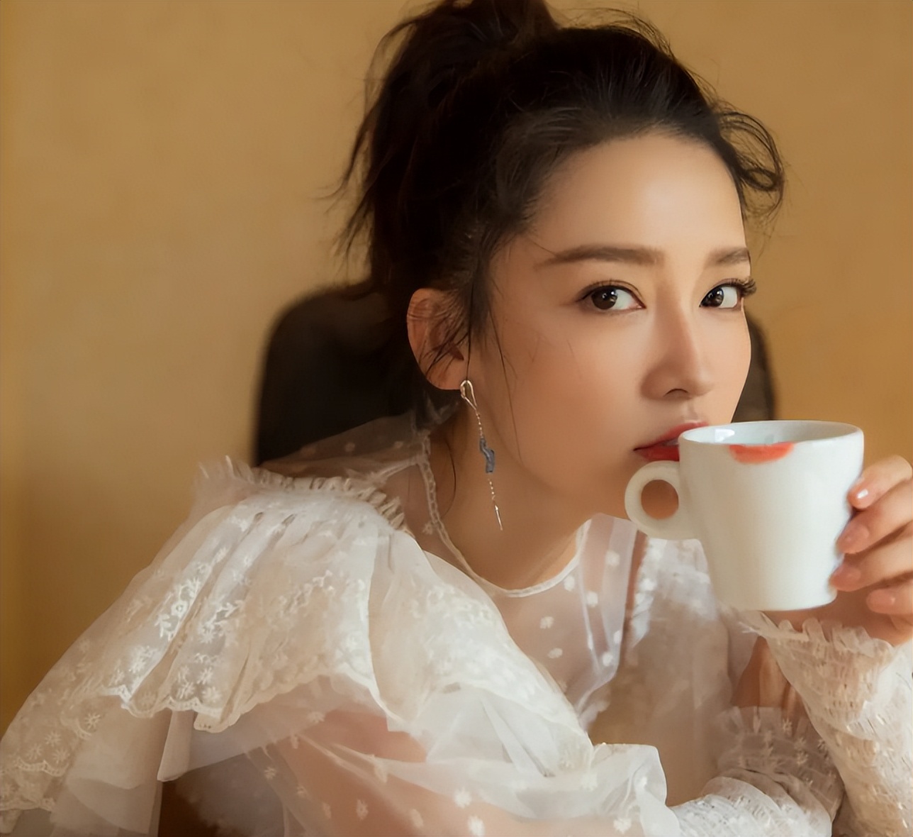 Entertainment Gossip: Zhong Hanliang, Li Qin, Cai Xukun, Shen Yue, Qiao ...