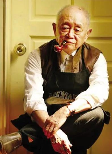 Huang Yongyu - iNEWS