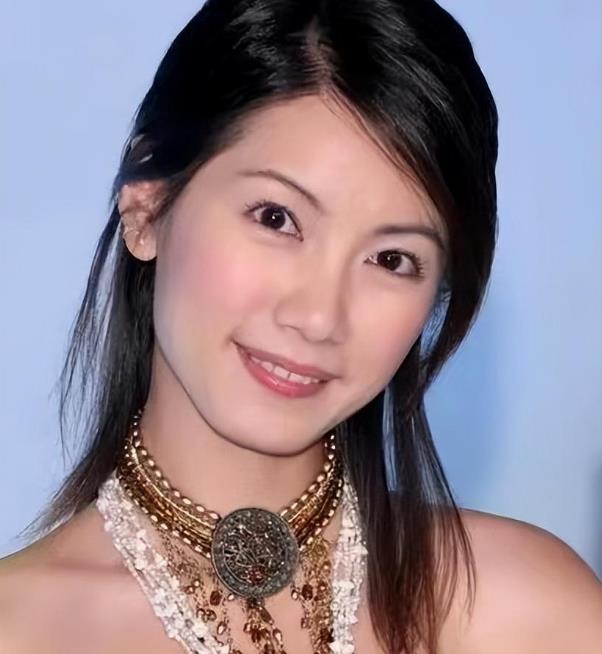 In the 29 years since her debut, she has changed 14 boyfriends. "The most beautiful scum girl ...