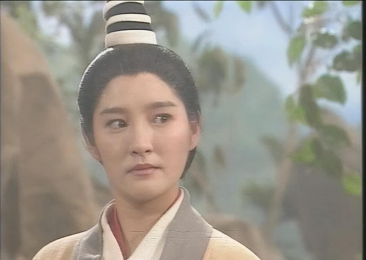 The beautiful killer, Mo Chou roams the world - iMedia