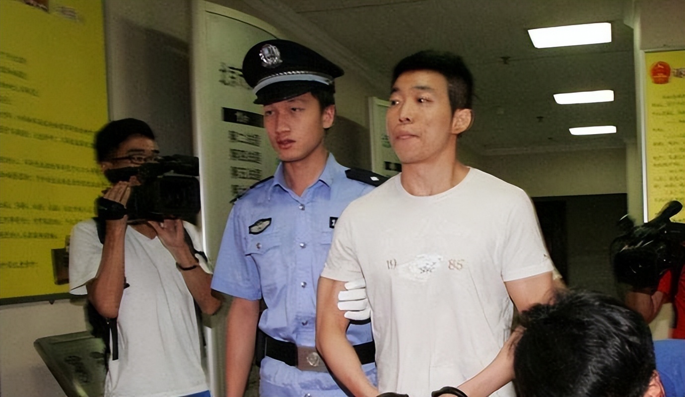 Bai Jing: Married a rich man at the age of 24, and was stabbed to death ...