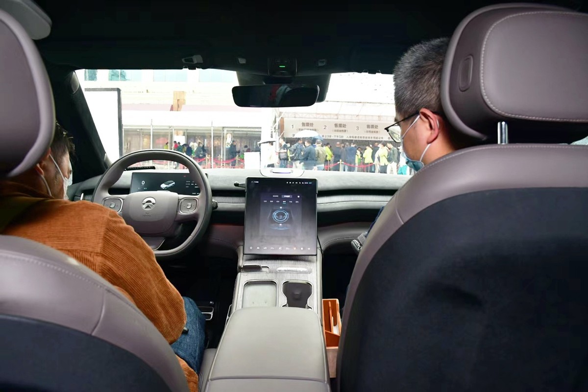 Dirac is the first in the world! Multiple subwoofers eliminate room ...