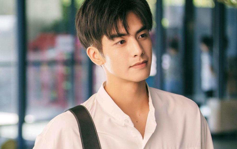 Song Qian and Song Weilong staged a sister-brother relationship, their ...