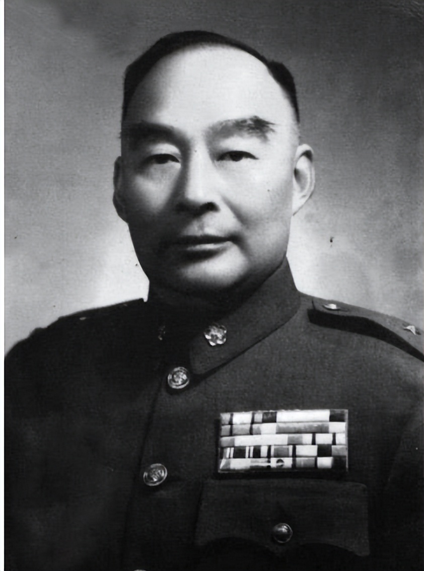 Liu Bocheng persuaded Yang Sen to protect Chongqing, and Yang Sen said ...