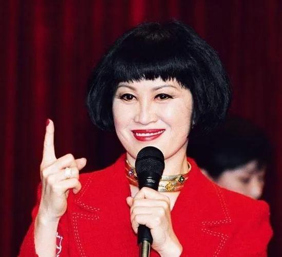 Jin Yuxi: What is the origin of her who has been in the front row of ...