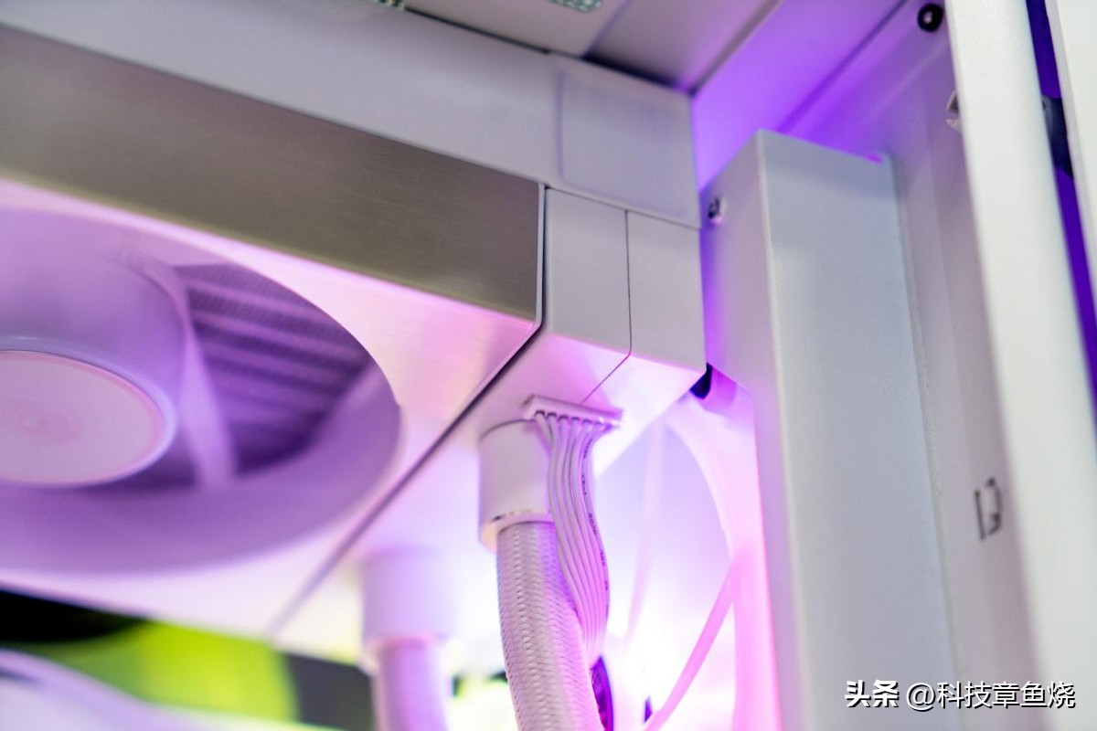 Like to be lazy? You must not miss the Xingu Kunlun 360 II water cooling that simplifies the ...