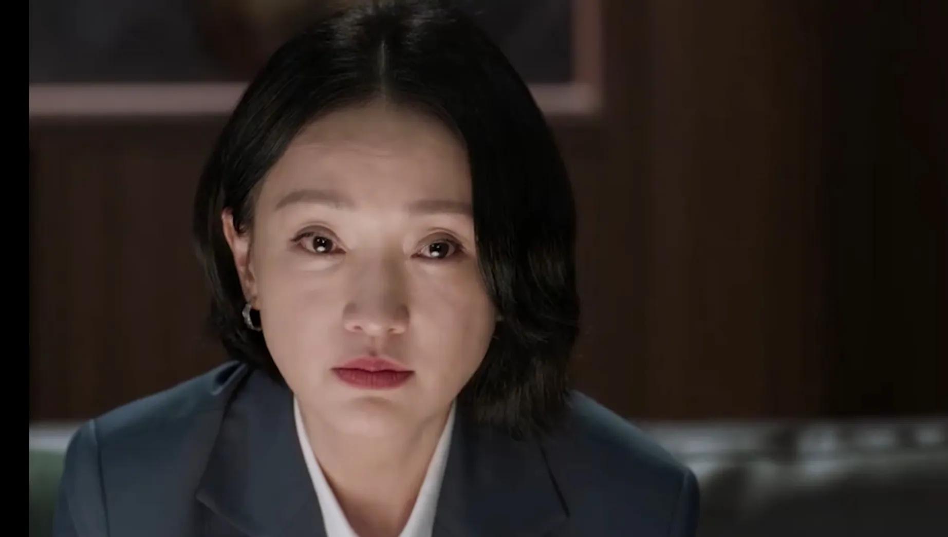 Imperfect Victim Leaving Beauty 48 Year Old Zhou Xun 43 Year Old