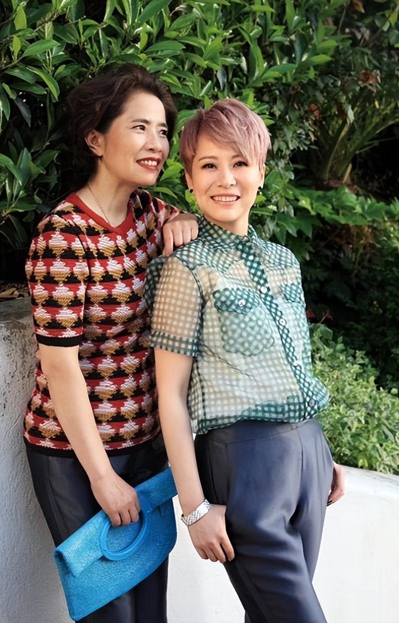 "Crazy" Hai Qing, leading Huang Lei, Yao Chen, how long can she go "crazy" in the entertainment ...