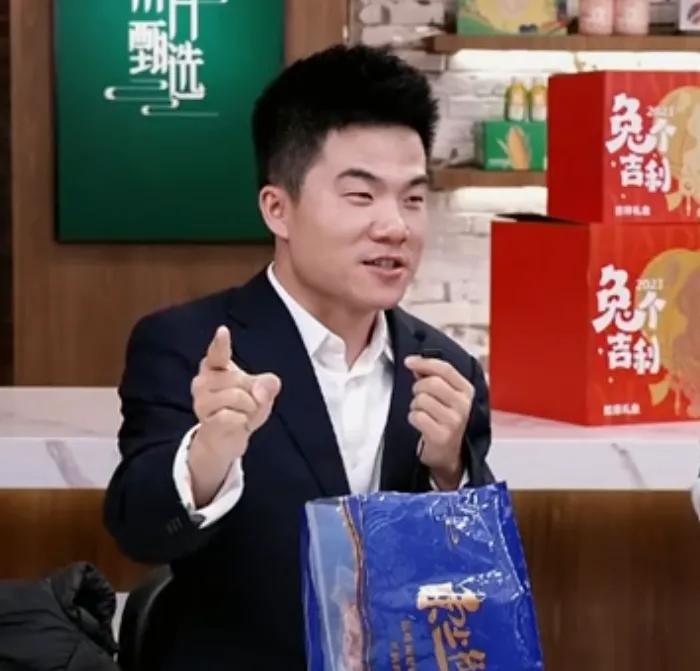 Dong Yuhui revealed in a live broadcast that he returned to Beijing on ...