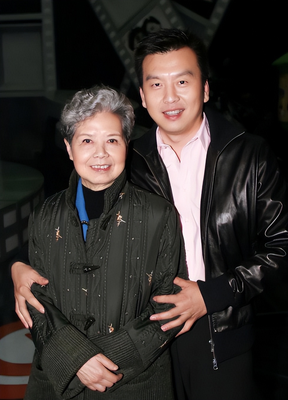 Host Shen Li: After her husband died, she remarried to her first love ...