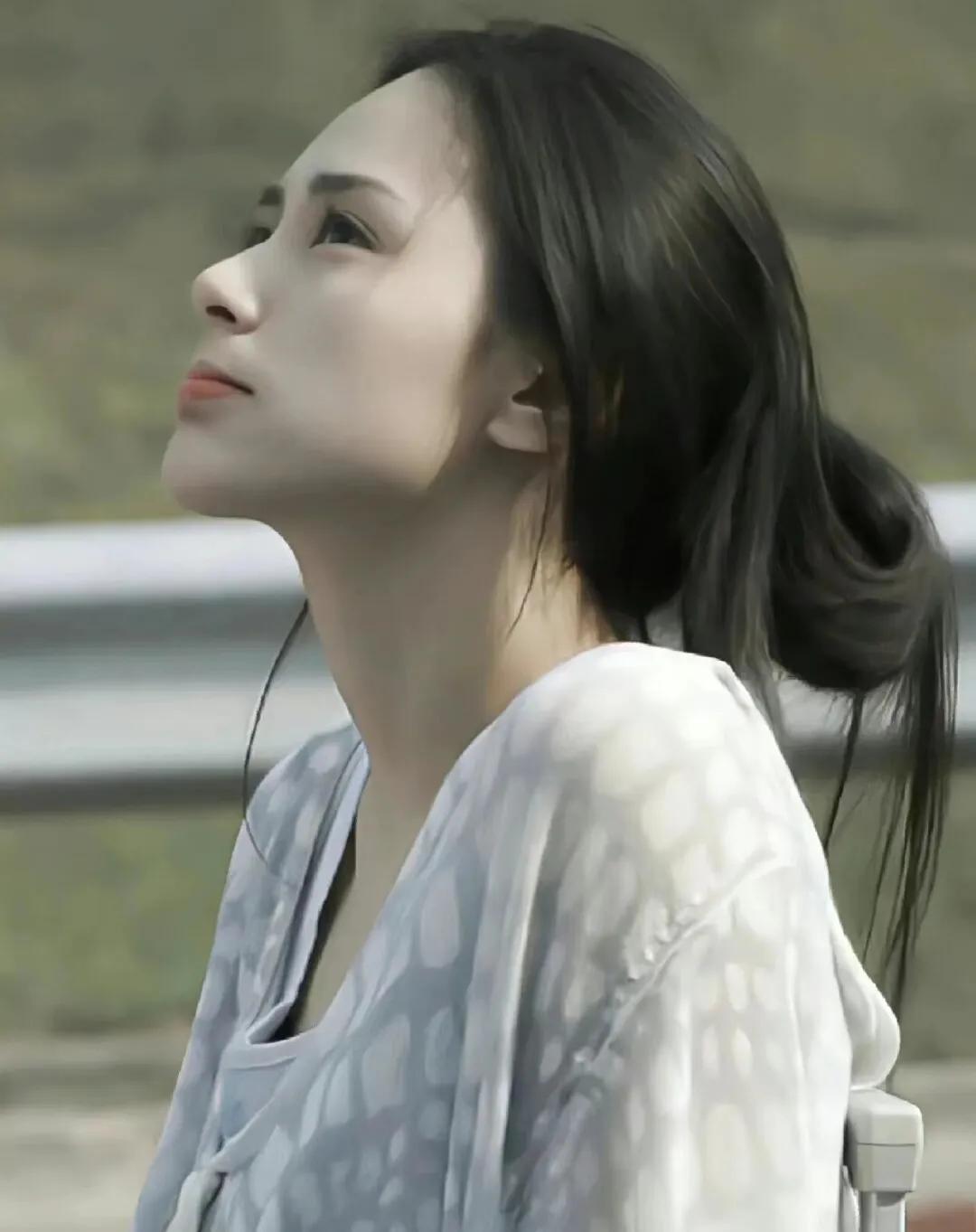 Chung Xintong's early pure photos, Jade School - iMedia