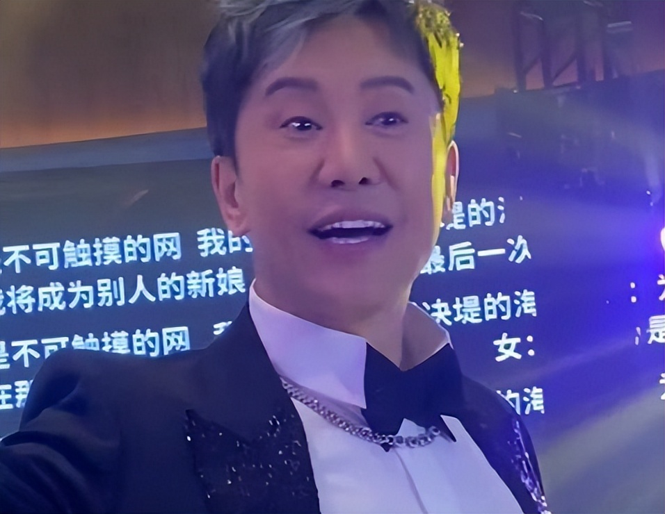 53-year-old Mao Ning appeared in commercial performances to make money ...