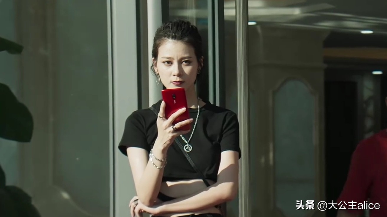 Zhao Zhaoyi: "Ice Rain and Fire" Lan Anran's appearance and acting ...