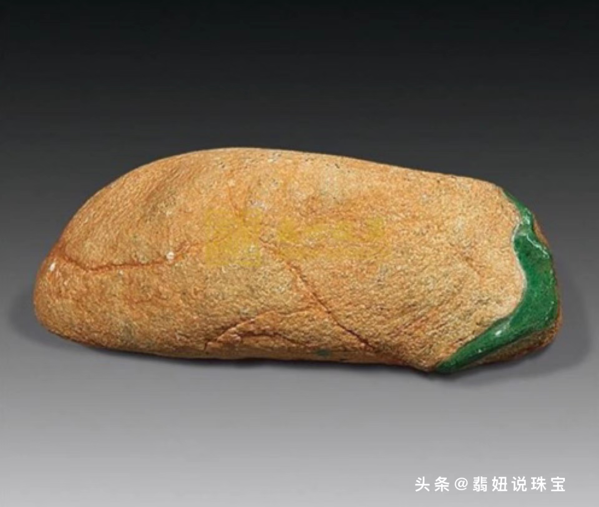 The difference of jade skin and the characteristics of leather shell ...