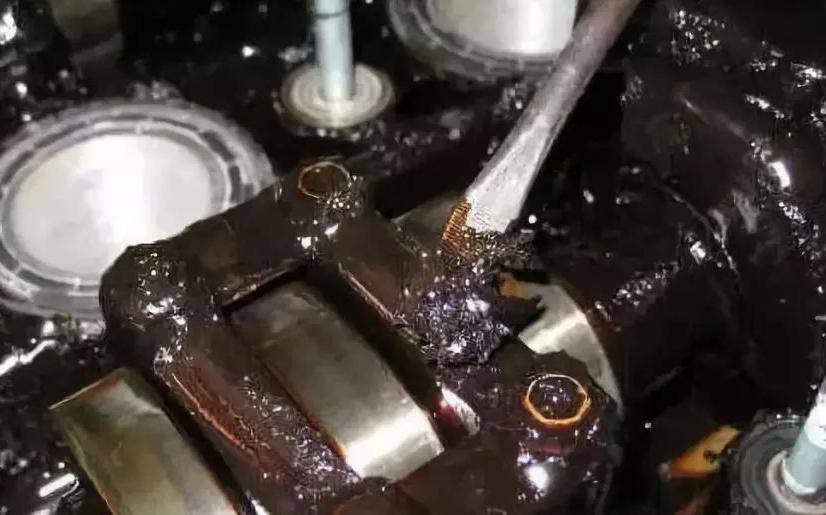 Cleaning engine sludge with diesel is the best way to cure engine ...