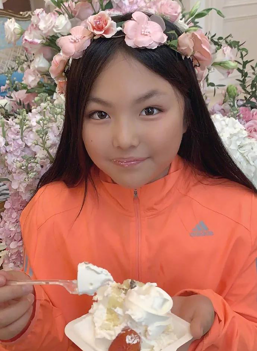 Wang Shiling's recent photos have been exposed. She is luxurious, rich ...