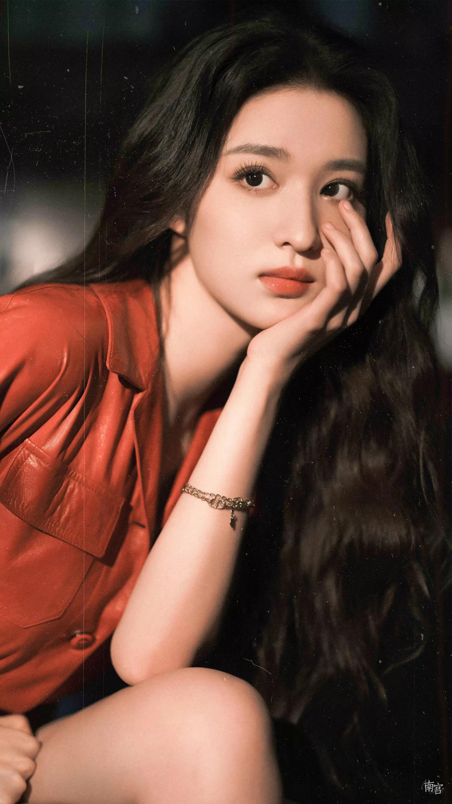 Wang Churan Beautiful Wallpapers - iNEWS