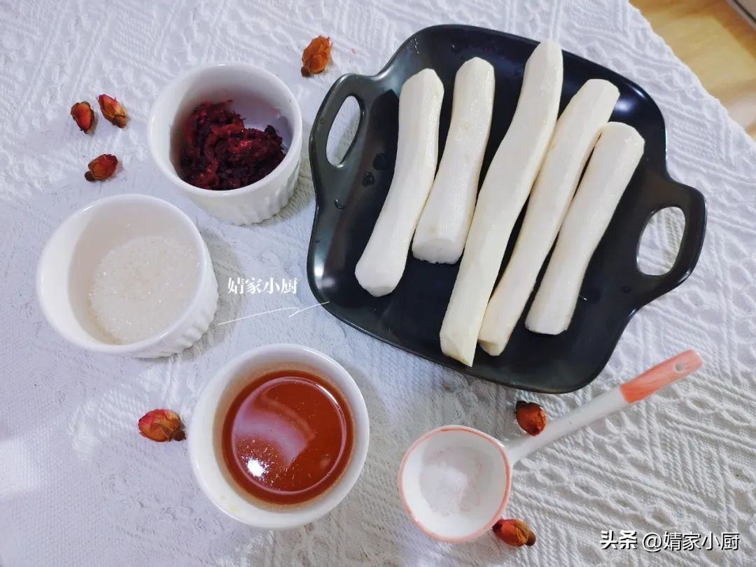 The spring eclipse flowers, the face is like a peach blossom, the ...