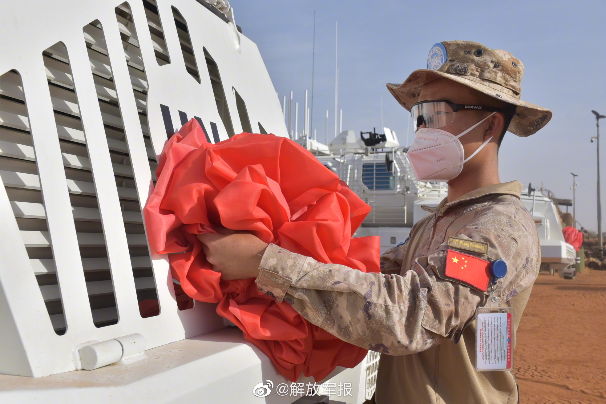 newest!China's Blue Helmet first installed a new type of anti-mine anti ...