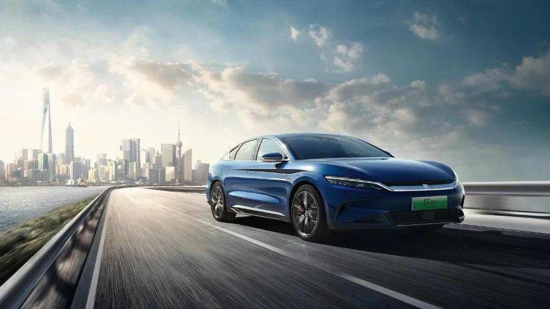 Named "Looking Up", BYD's high-end car brand was officially released ...