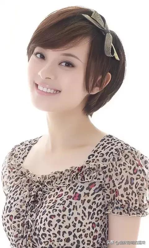 Share pictures - temperament beauty Sun Li - iNEWS