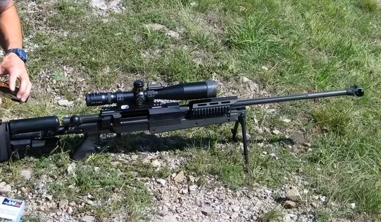 France bought 2,600 new sniper rifles to replace the 36-year-old guns ...