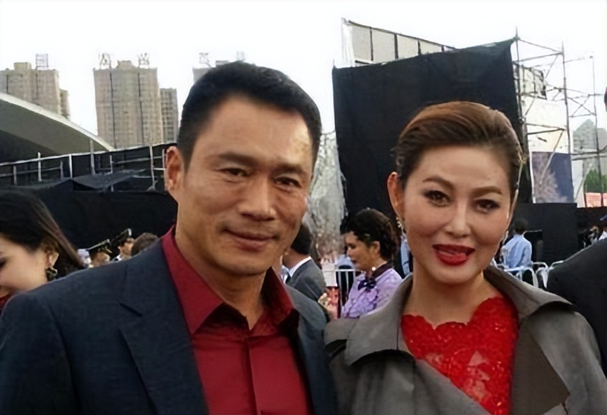 Rejecting Wang Siyi twice, never leaving his wife with cancer, "Wu Song" Ding Haifeng is ...