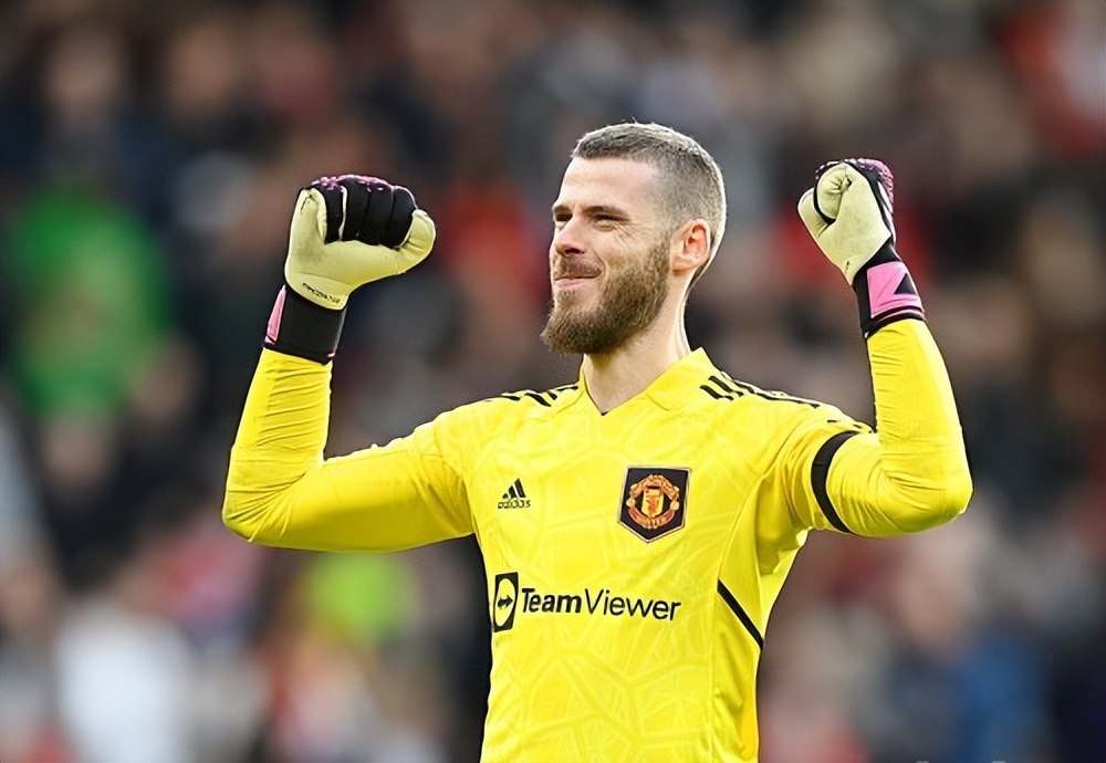 It's crazy for Manchester United to abandon him. It's crazy to throw ...