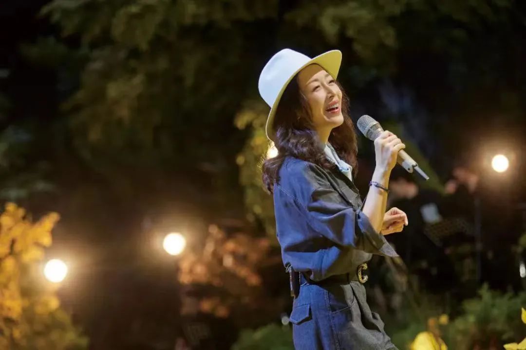 Singer Sun Yue: I am not Kefu, I did not raise Huang Xiaoming, my son ...