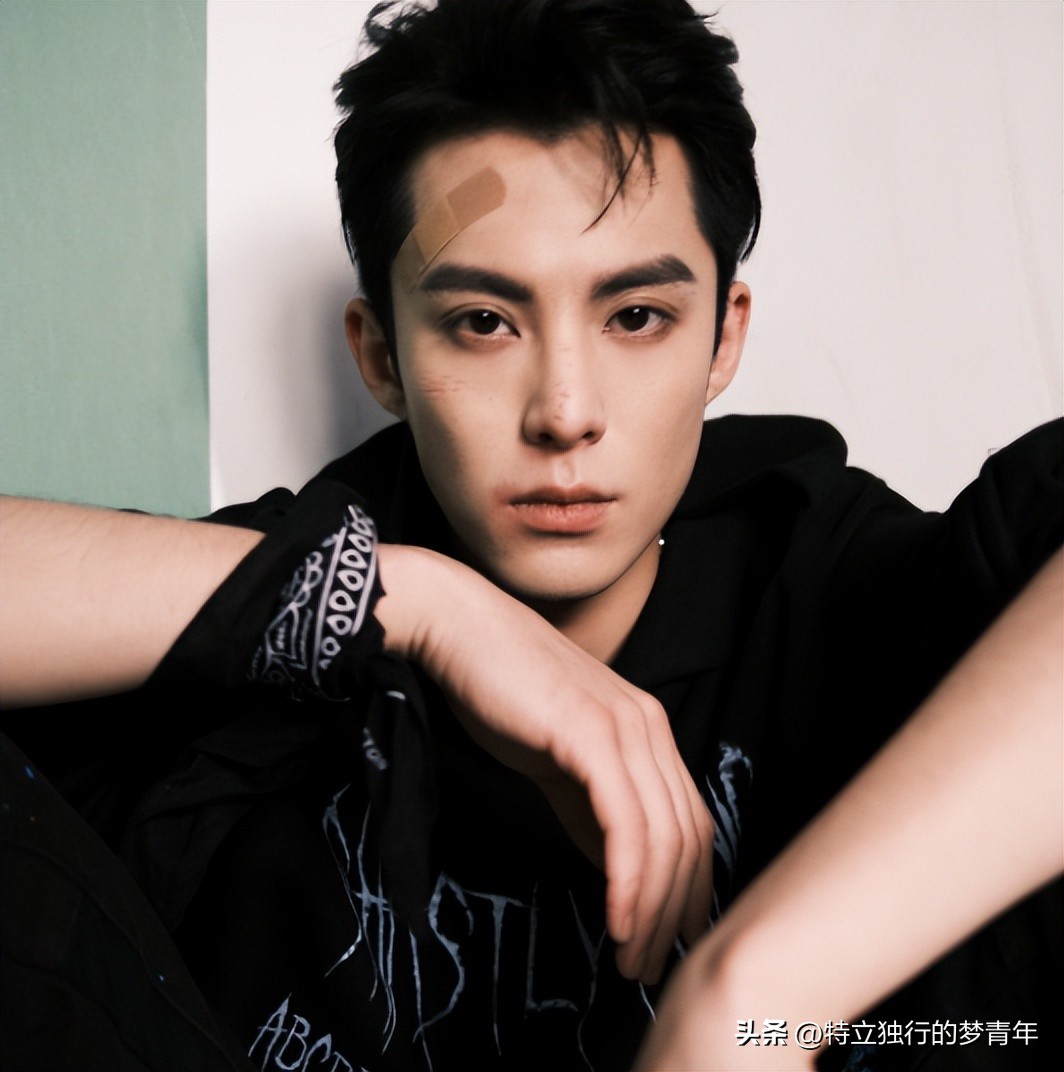 There is a kind of "from young handsome to big" called Wang Hedi, after ...