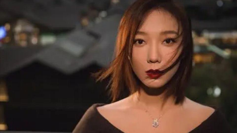 The ratings broke 2, and ranked first, Wang Luodan really became ...