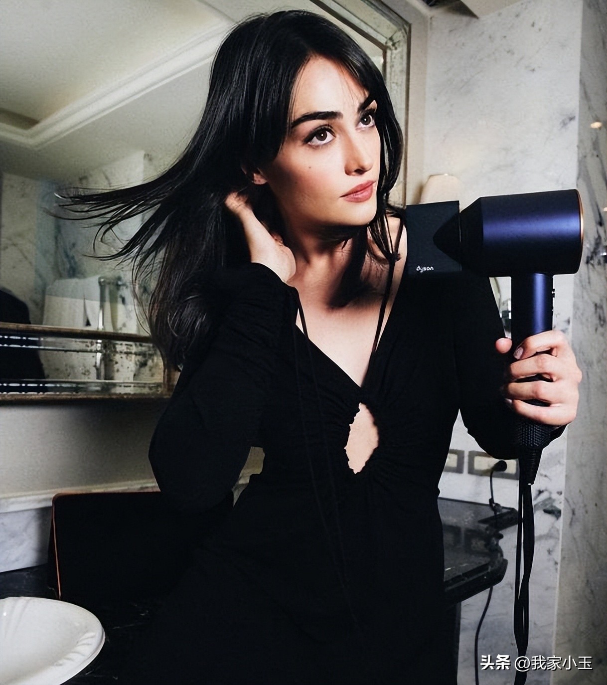 15 Beautiful Turkish Female Celebrities in 2022 - iMedia