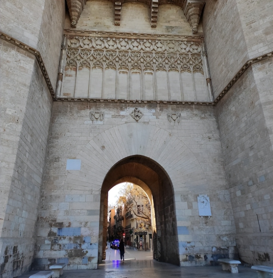 The development of Italian city gates during the Renaissance - iNEWS