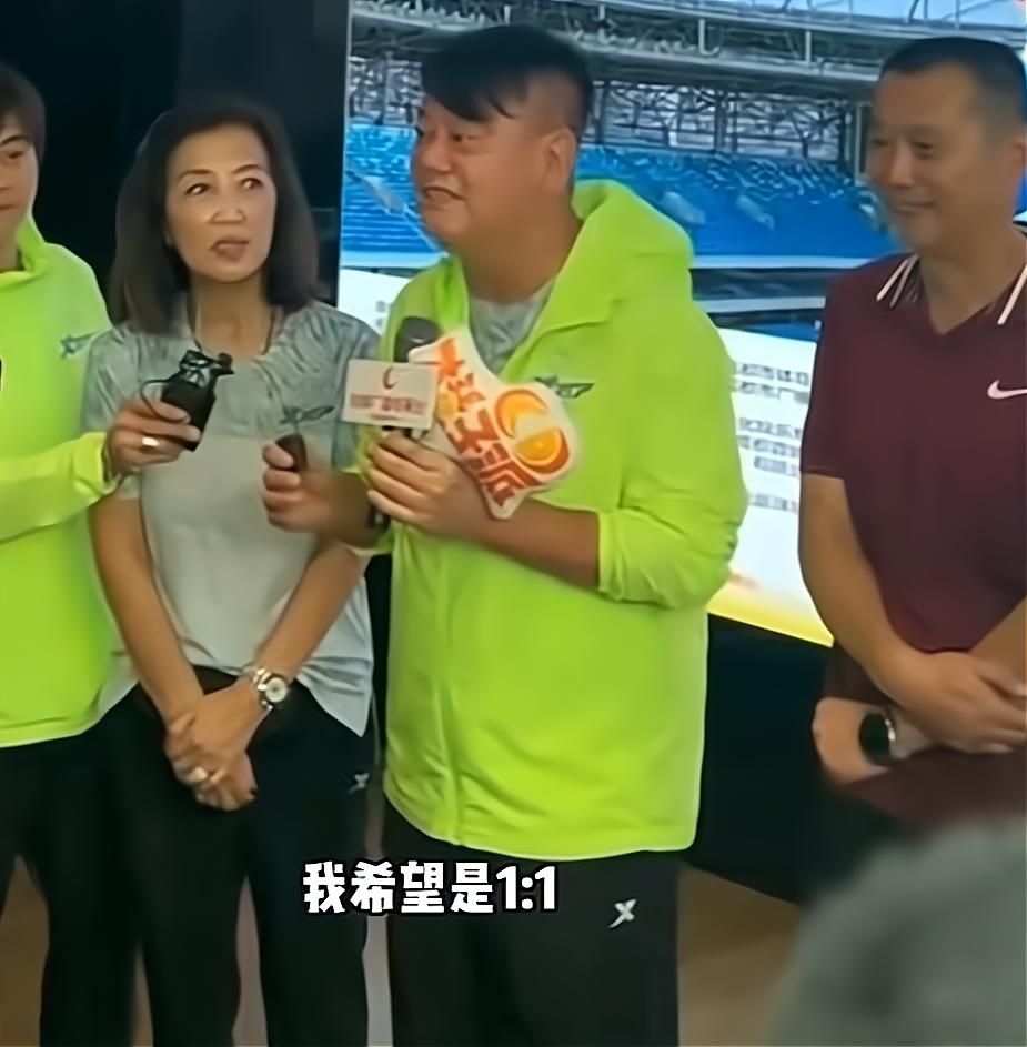 Chen Baixiang and his wife participated in the ball game! Teammates ...