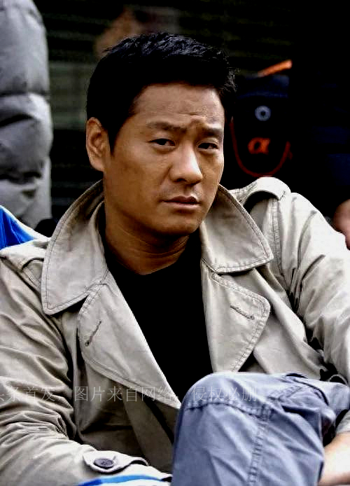 Actor Lian Yiming: In order to marry Yang Ruoxi, he abandoned his wife ...