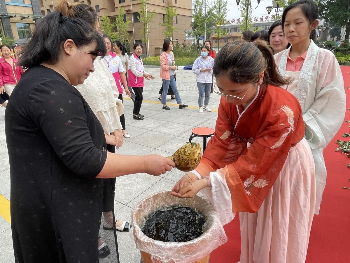 Heyang: National style and ancient rhyme, neon clothes and mugwort ...