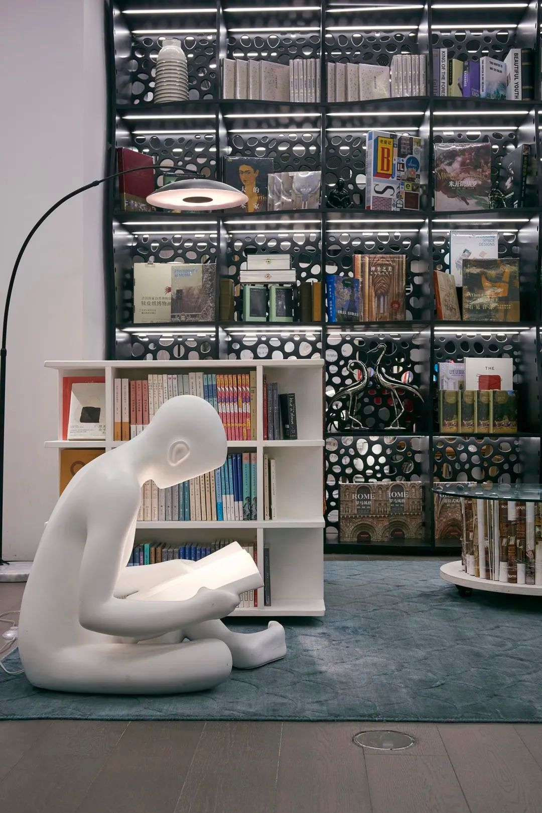 Reveal!A treasure of the cave school, let you take the library with you ...